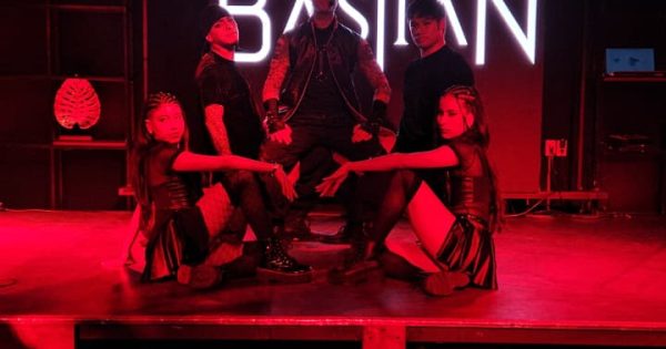 El lado más arriesgado del actor peruanao Bastian Stimman se revela en ...